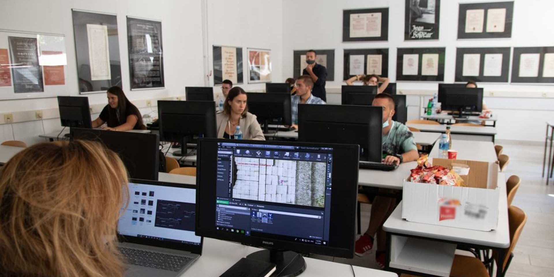 5 reasons why you should learn Photoshop - Crater Training Center